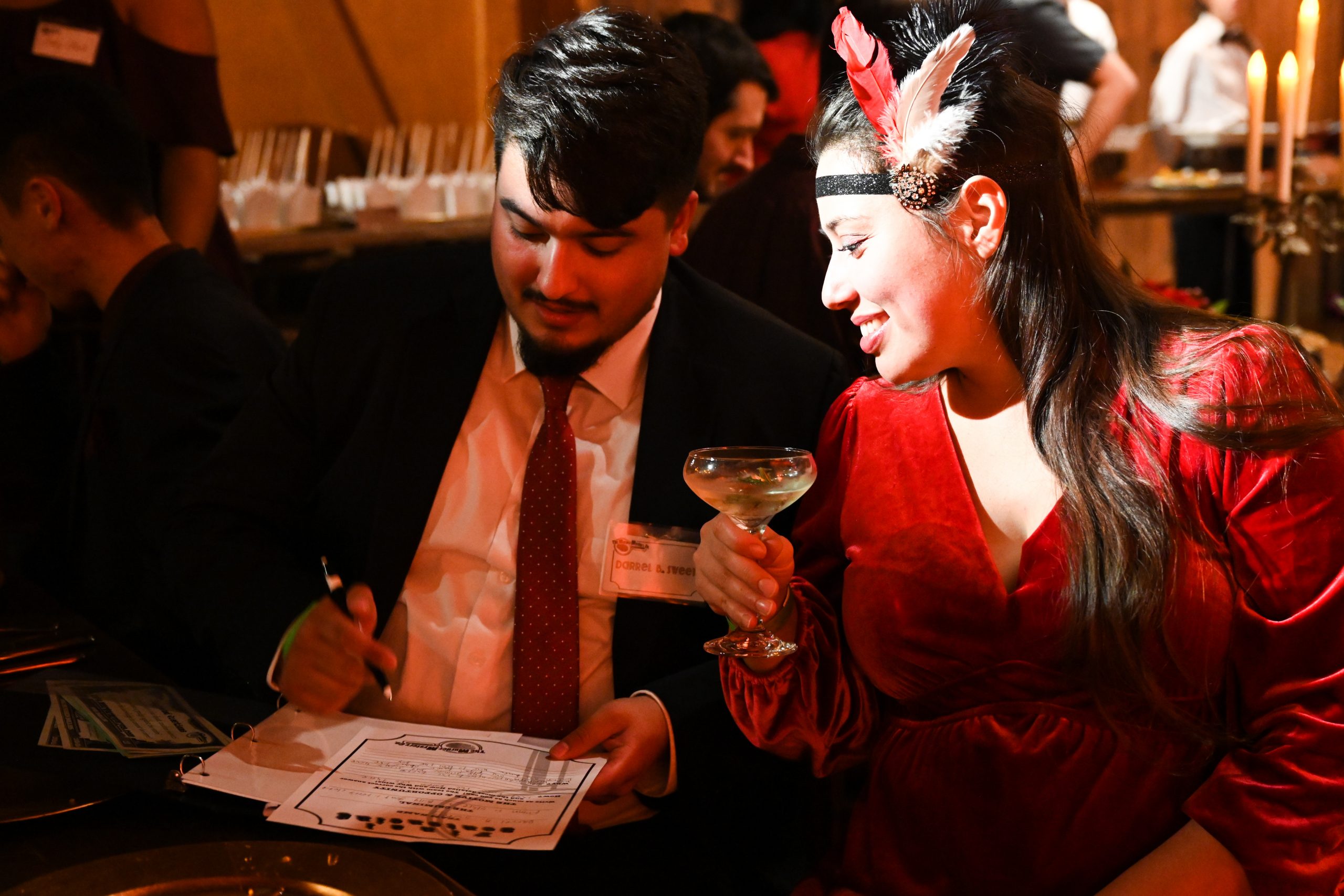 How to Pick a Holiday Party Outfit - Blog | MMCP